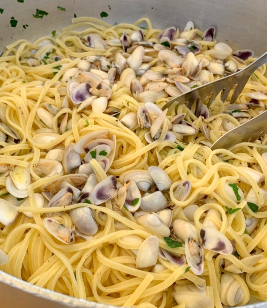 Spaghetti con le telline (o arselle) - Ricette Facili e Veloci